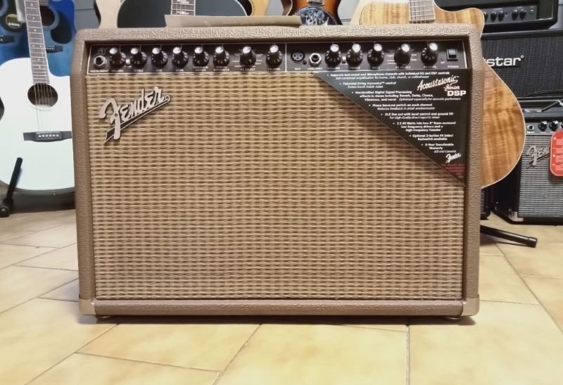 Casa Musicale Varese | FENDER ACOUSTASONIC JUNIOR DSP 40W 2CH